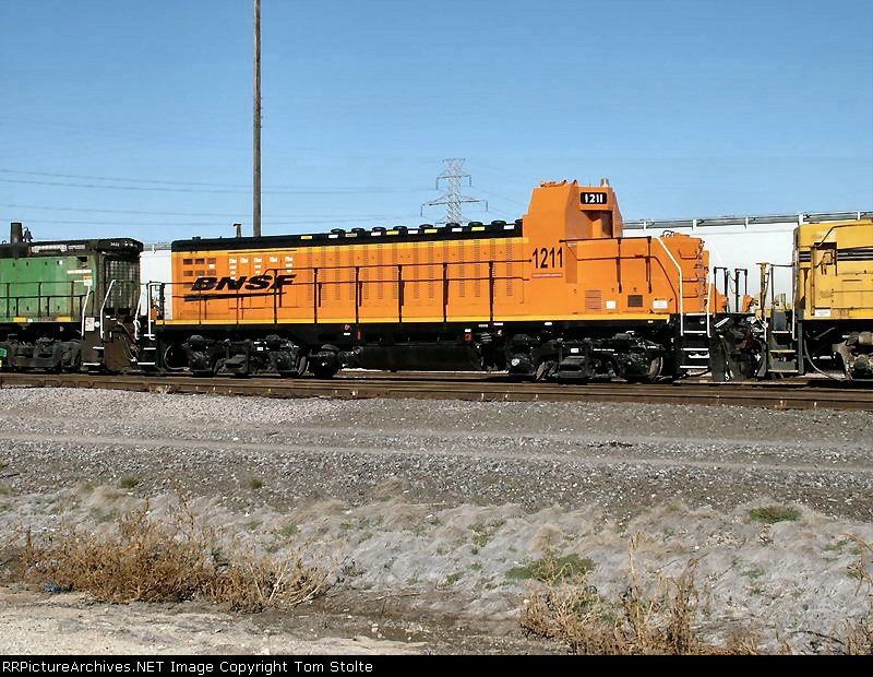 BNSF 1211
